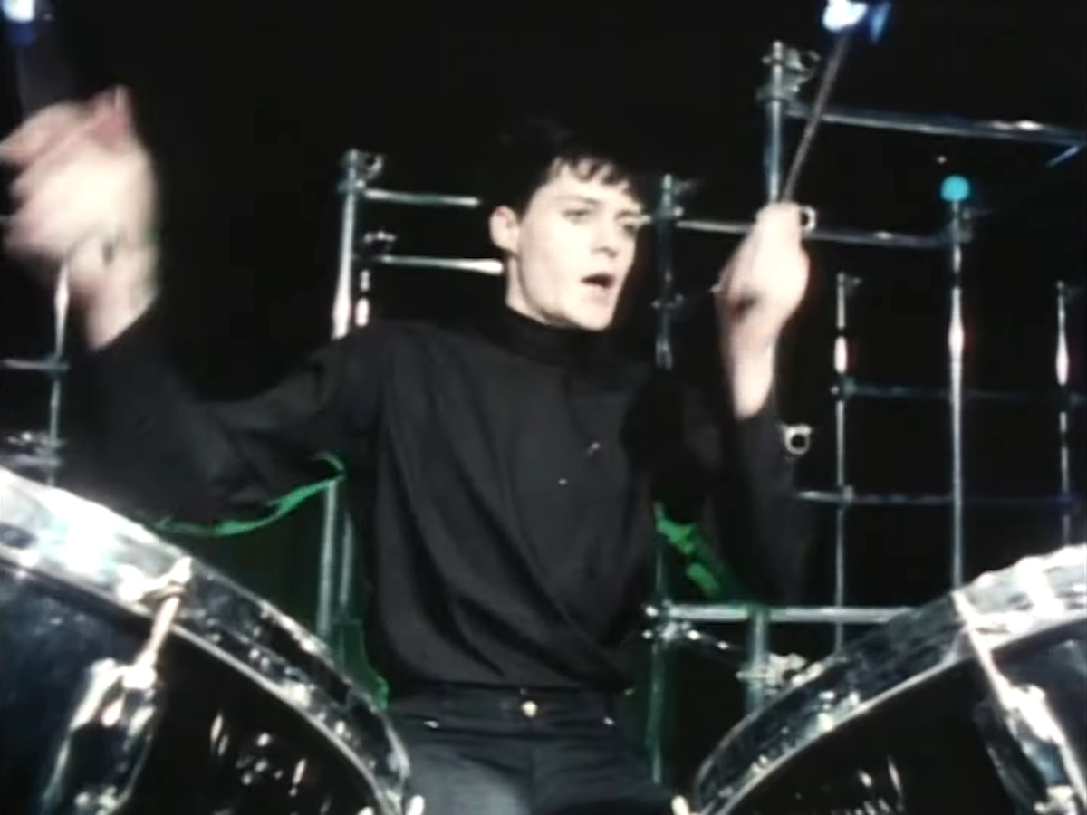 Kenny Morris, baterista original de Siouxsie and the Banshees, morre ...